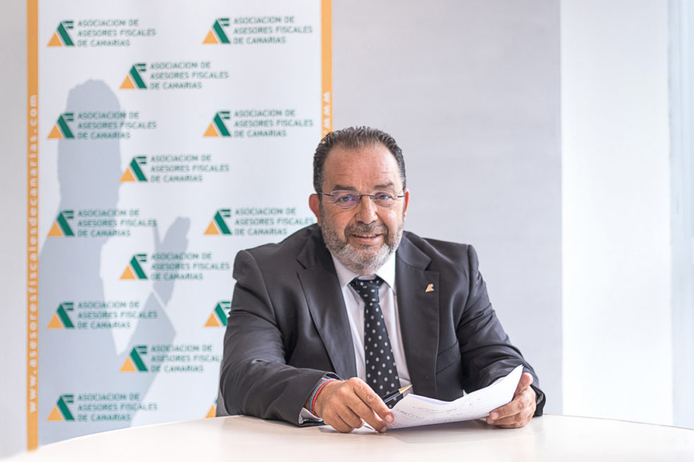 VIDEO - Entrevista al Presidente de la AAFC, Juan Luis Alayón García ...